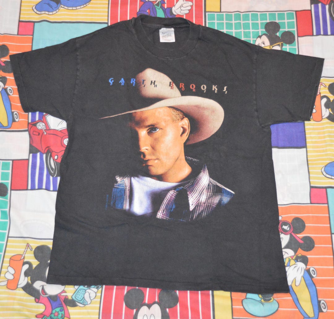 Vintage 1990s Garth Brooks Fresh Horses Tour Shirt!!! Country Western ...
