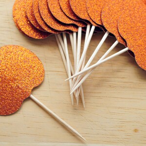 Pumpkin Cupcake Toppers // Fall Party Decoration // Halloween | Etsy