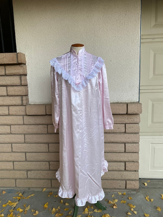 Vintage Pastel Pink Ruffled Night Gown Lacey Satiny P… - Gem
