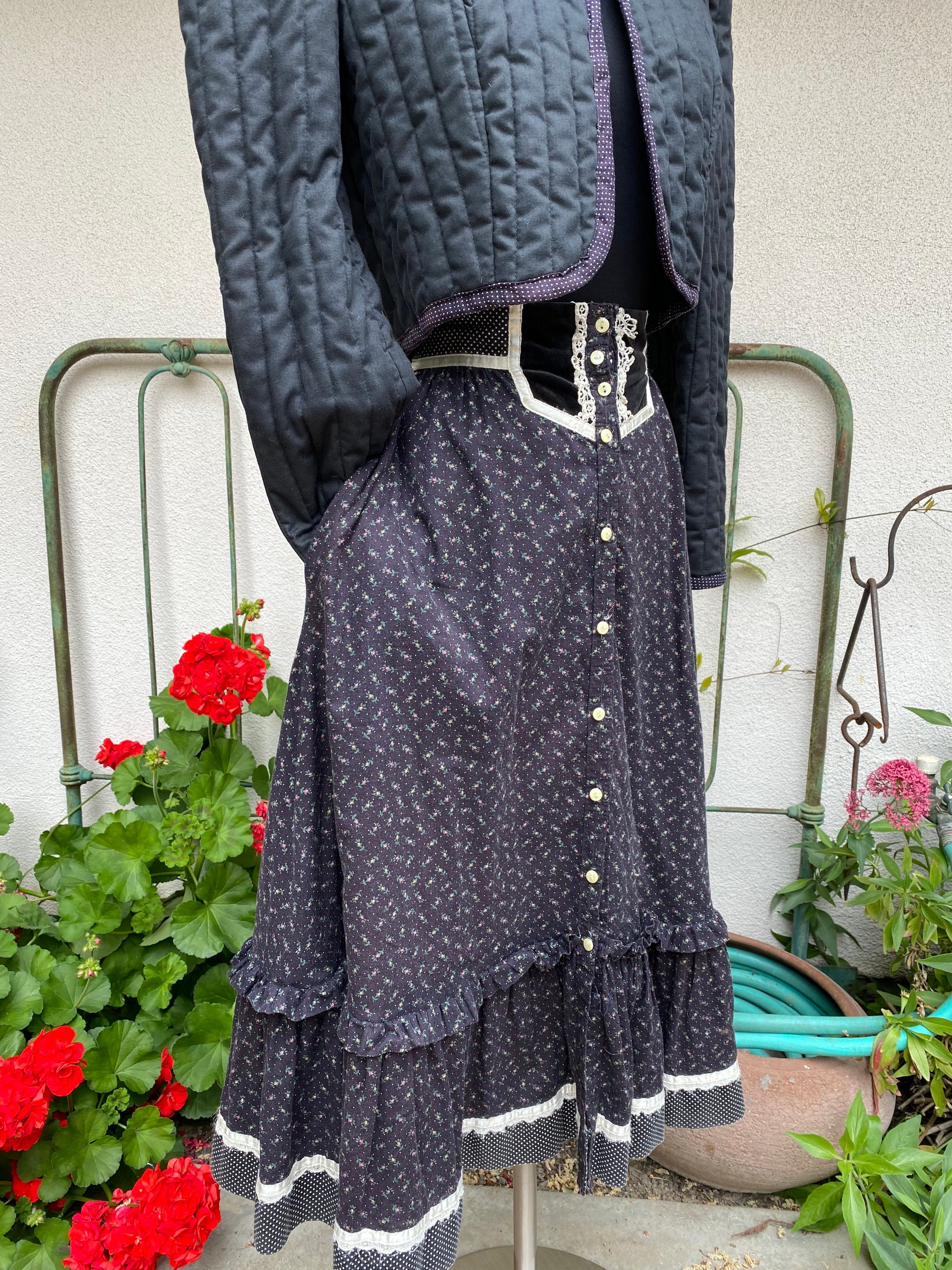 Vintage Gunne Sax Skirt // Jessica's Gunnies Button up Vintage Gunne Sax Skirt // Jessica's Gunnies Button up