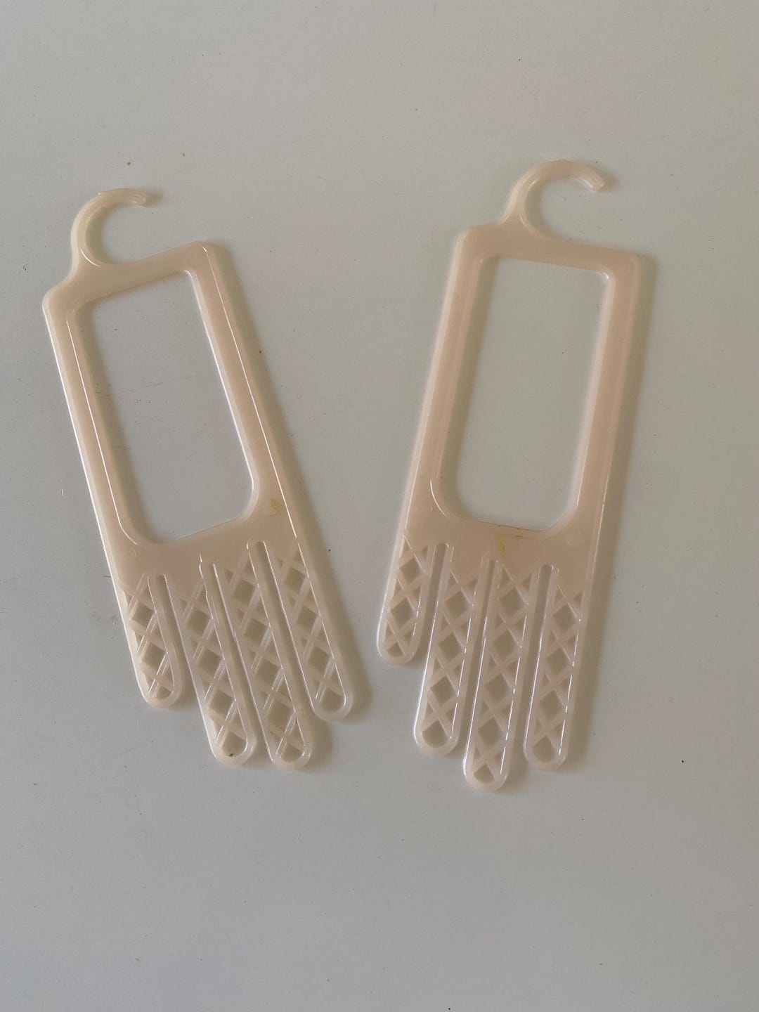 Vintage Pair of Hanging Glove Forms Glove Dryers Pink Plastic Set of 2 ...