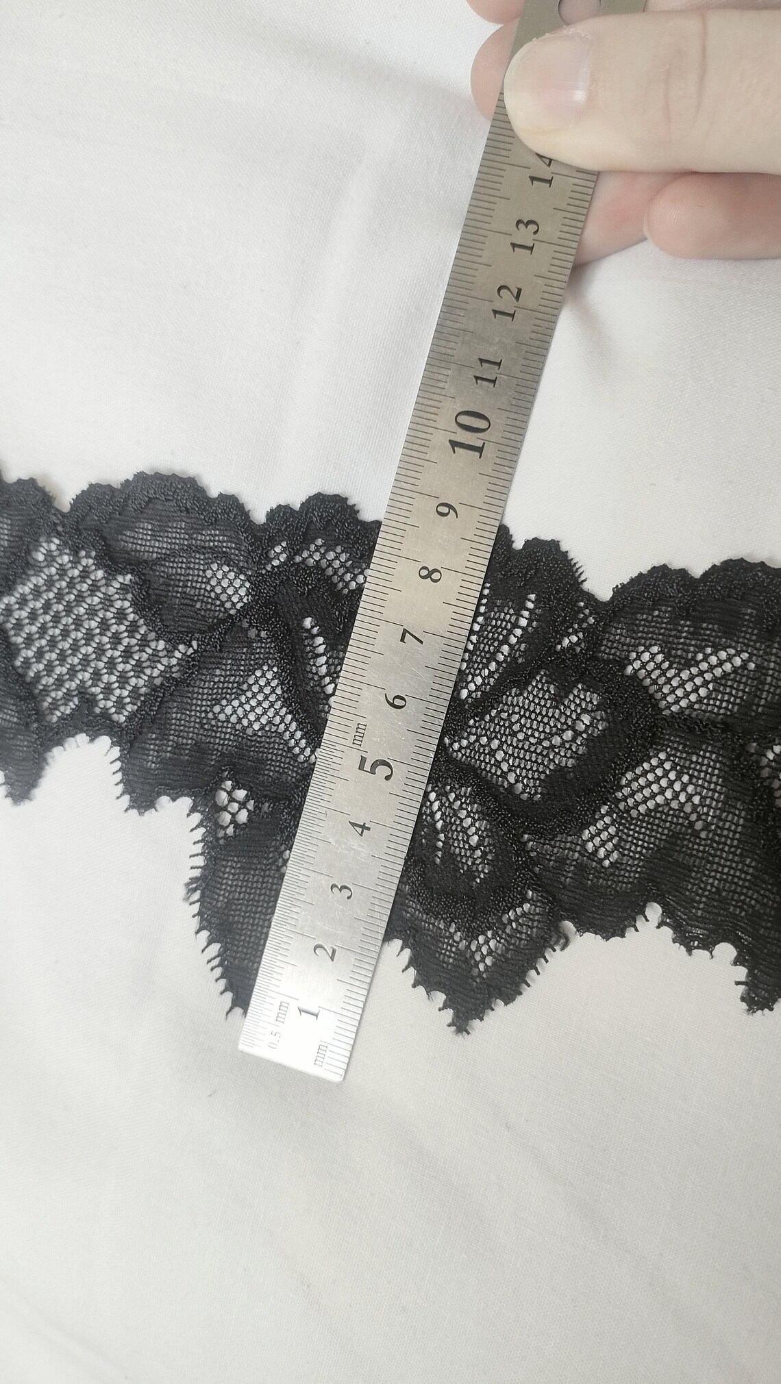 90mm (3 1/2") Black Floral Stretch Lingerie Lace Trim - Sustainably ...