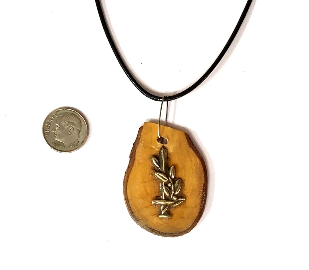 Olive Wood Pendant With IDF ZAHAL Officer Pin Sign Very Nice Souvenir ...