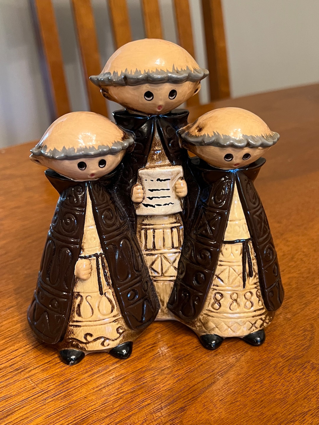 Vintage Mid Century Chalkware Caroling Monk Figurine /monk Carolers ...