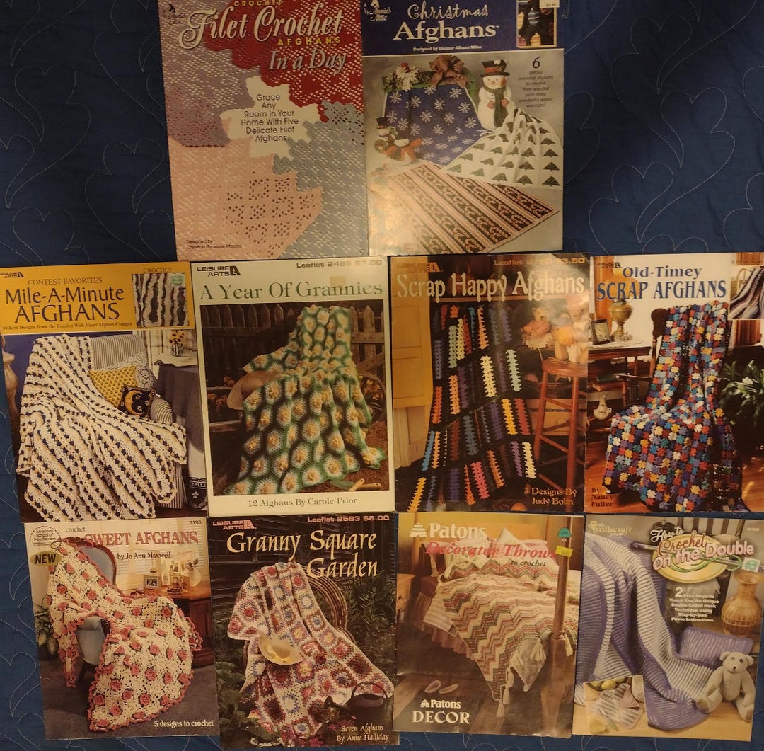 10 Afghan Crochet Patterns Filet Crochet Christmas Afghans Mile-a ...