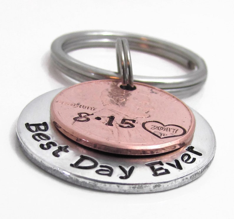 Personalized Couples Anniversary Keychain Best Day Ever - Etsy