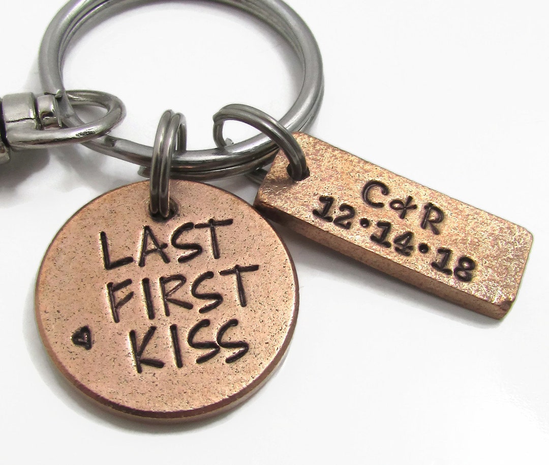 Last First Kiss Bronze Keychain | Personalized Initials & Date - Etsy