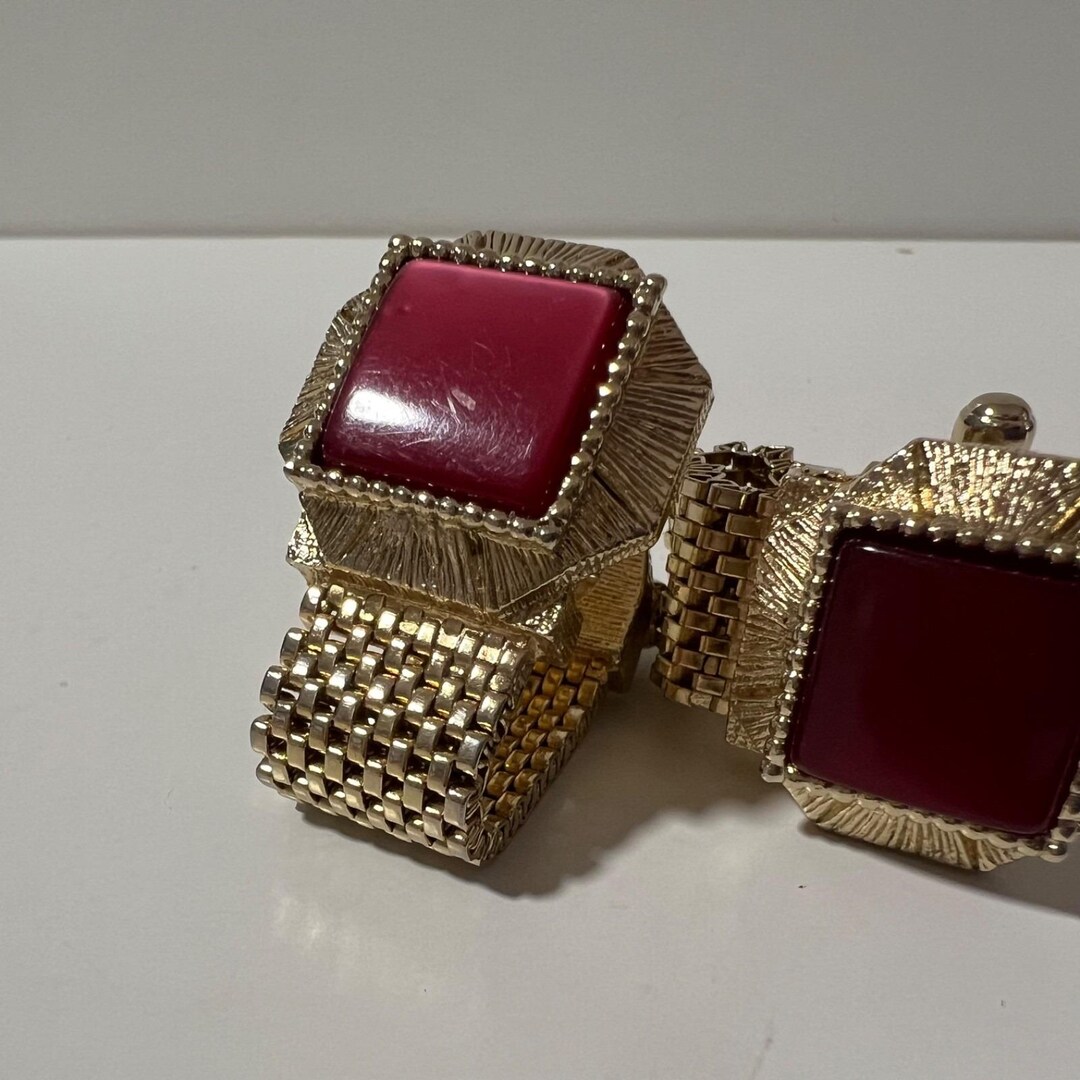 Vintage Wrap Around Cufflinks Maroon Square Stone Chain Gold Tone ...