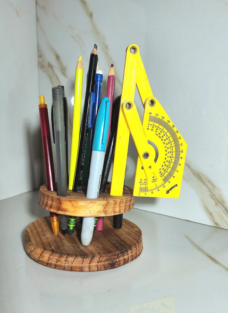 Drawing and Drafting Speed Reloader | Spinning Pencil Brush Organizer | Gift for Artists ...