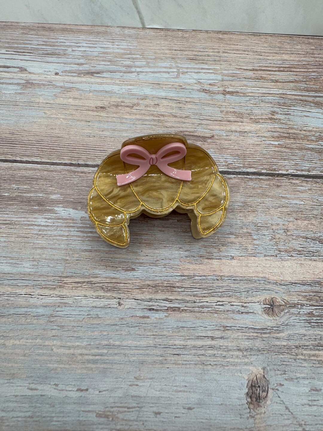 Coquette Croissant Hair Claw – French Bakery Aesthetic - Etsy
