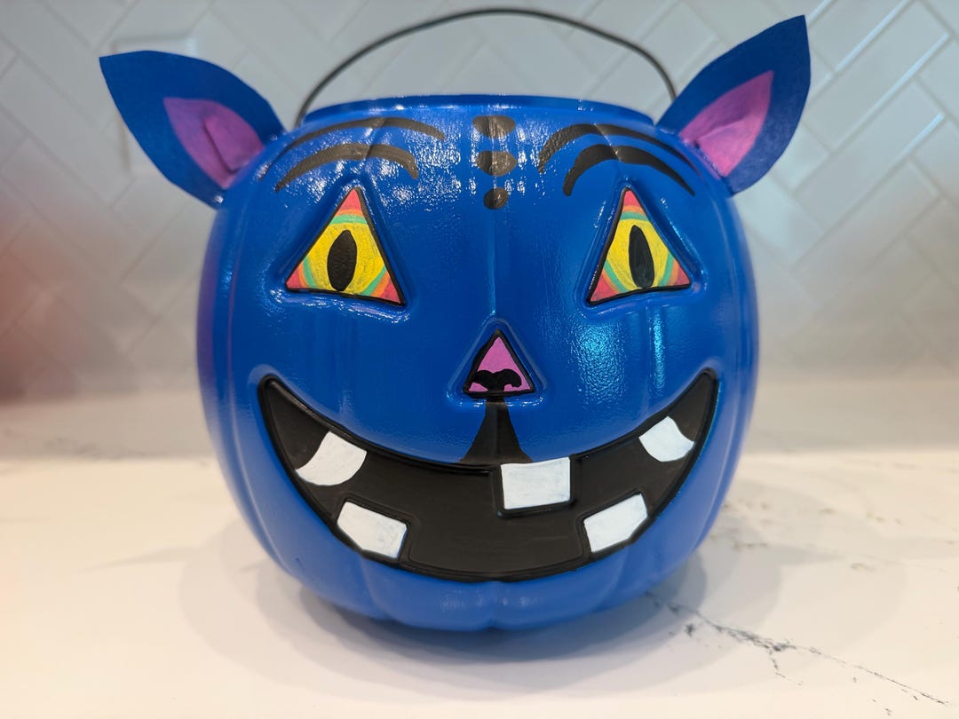 K Pop Demon Hunters Derpy Halloween Bucket - Etsy