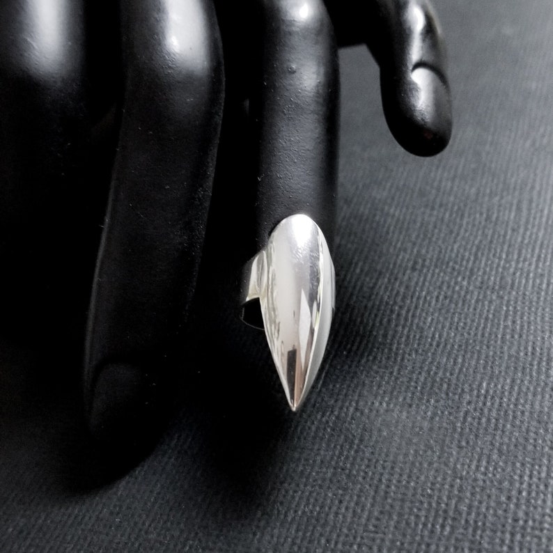 Silver Stiletto Nail Midi Ring, Claw, Guitar Pick, Rocker, Fake Nails, Exotic, Alternative ...
