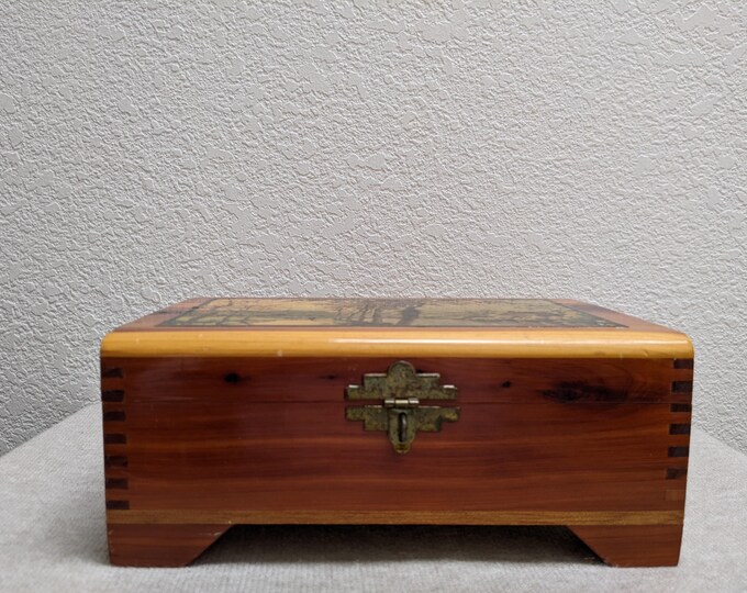 Vintage Cedar Wood Box With Dovetail Corners and Decoupage Lid - Etsy
