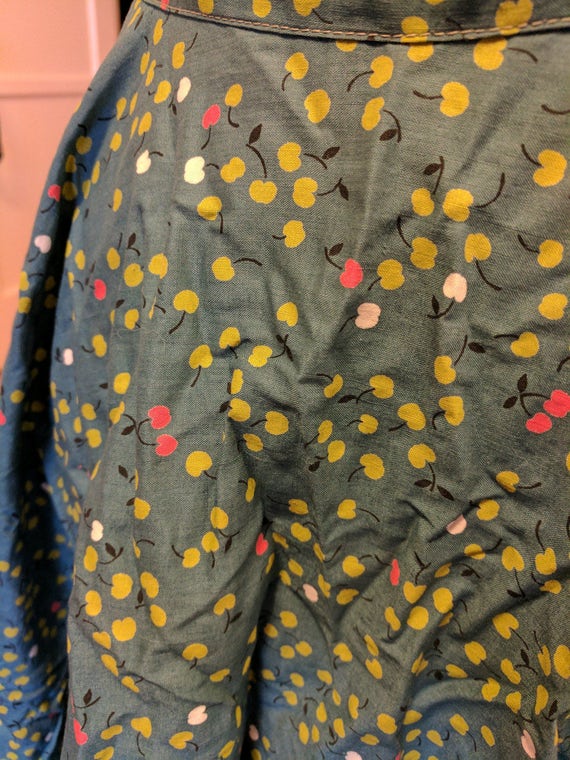 Green Apple Print Small 1950's Skirt - Gem