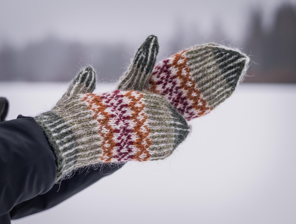 Nordic Colorwork Mittens: PDF Knitting Pattern - Etsy