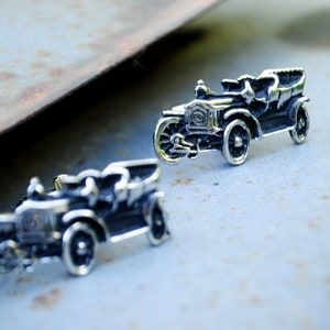 Collectible Vintage 1970s, Silver Tone Metal With a Black Enamel ...