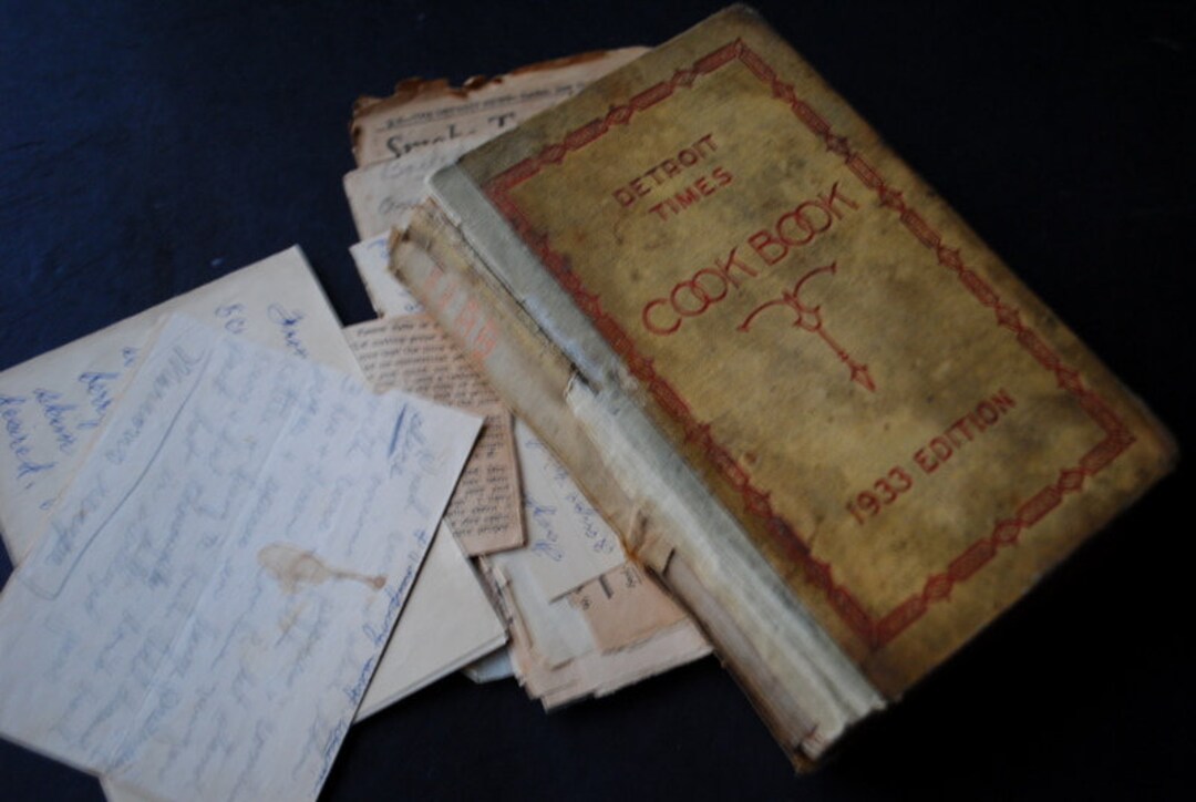 1933 Vintage , Rare, Interesting , Depression Era Book " Detroit Times ...