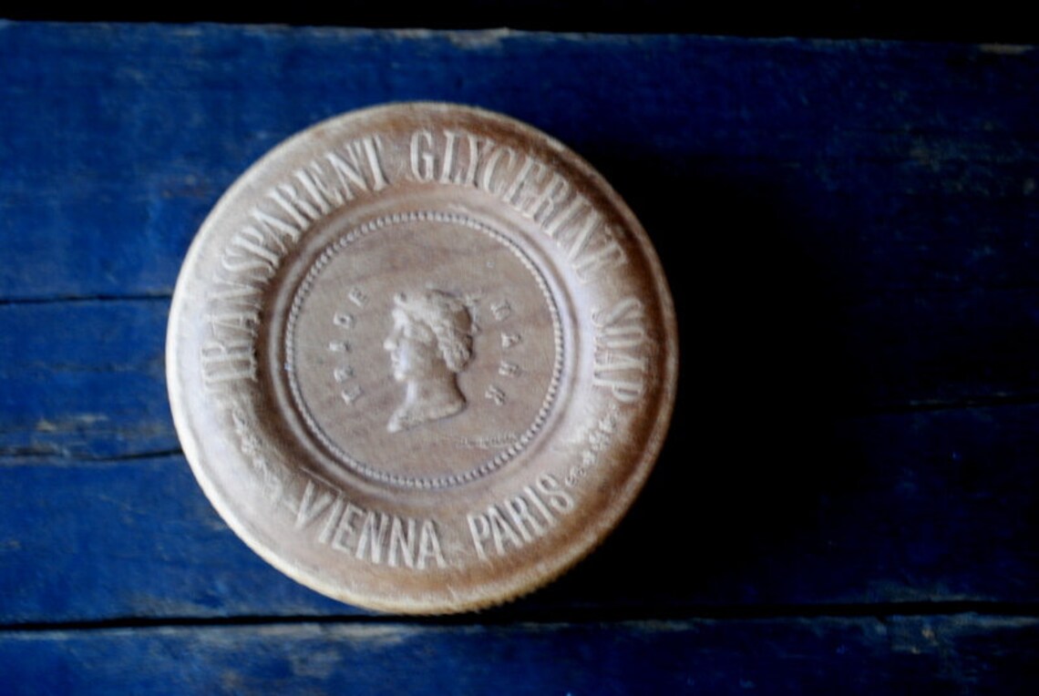 Victorian vintage 1910 . light ribbed round carton soap | Etsy