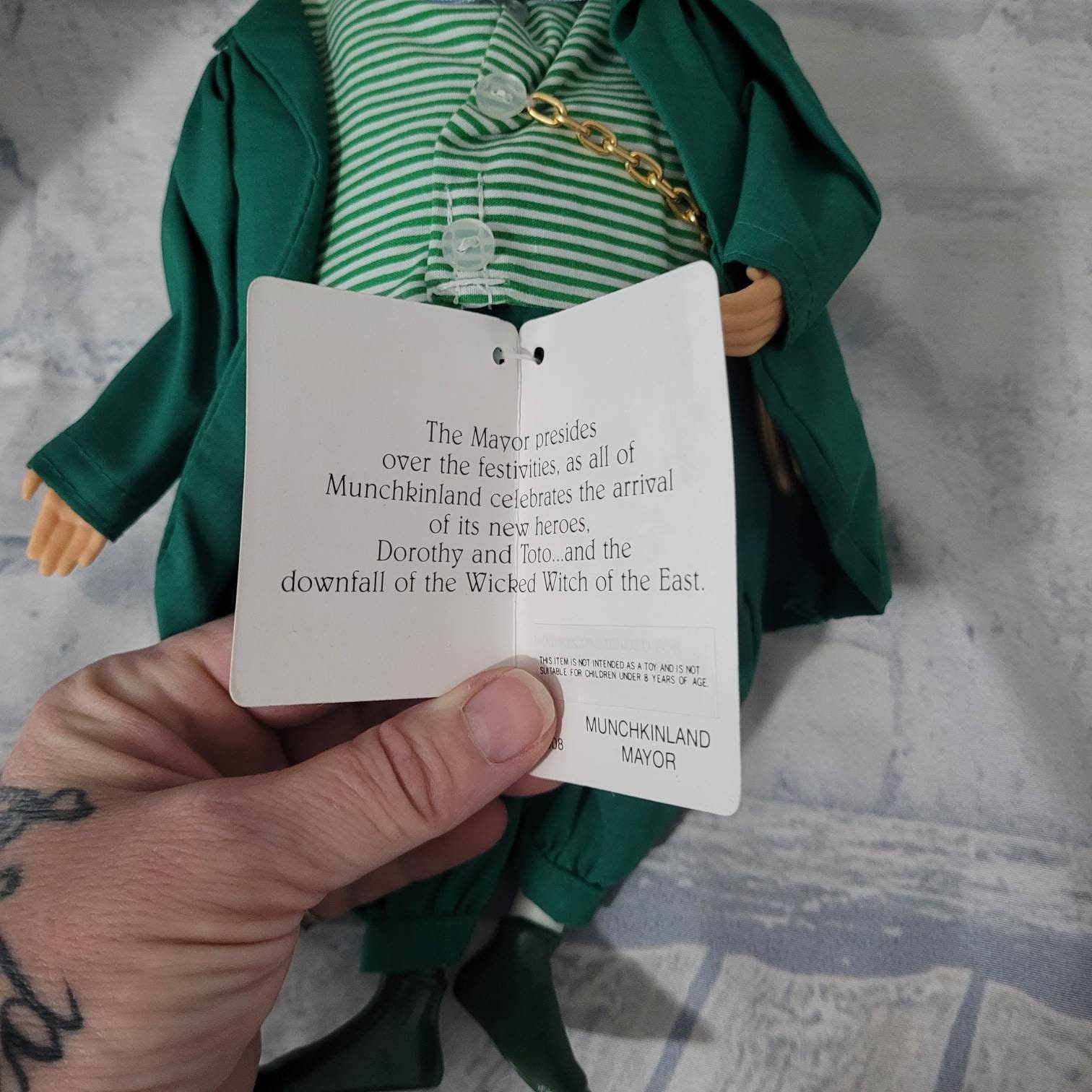 Vintage 1989 Collectible Wizard of Oz Munchkinland Mayor Presents ...