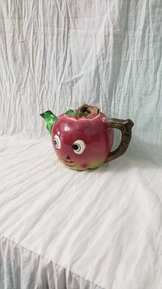 Vintage Ceramic Anthropomorphic Apple Tea Pot Made in Japan Tea Pot ...