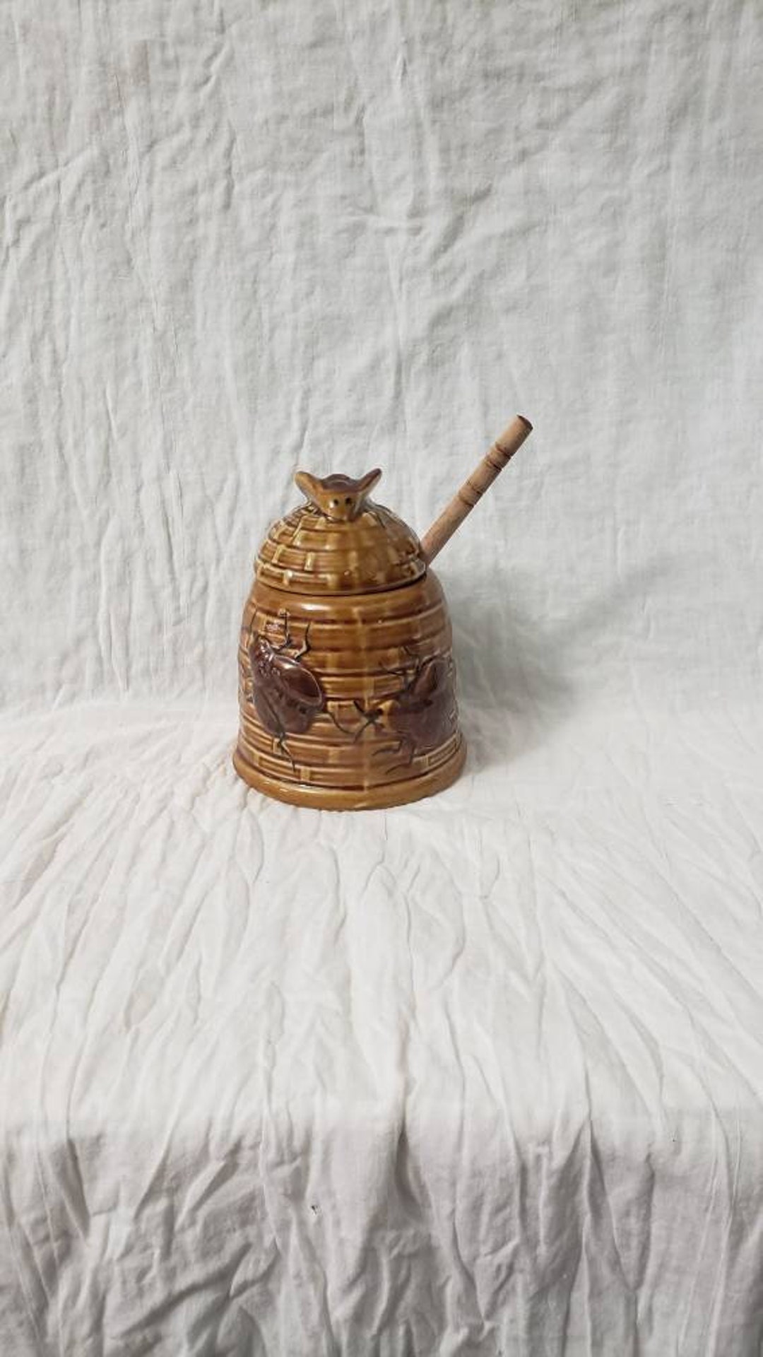 Vintage Ceramic Honey Bee Pot Ceramic Bee Hive Kitchen Decor Honey Jar ...