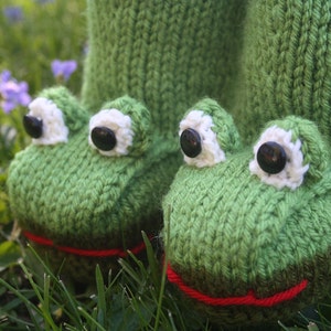 PDF Knitting Pattern for Froggy Rain Booties for Baby - Etsy