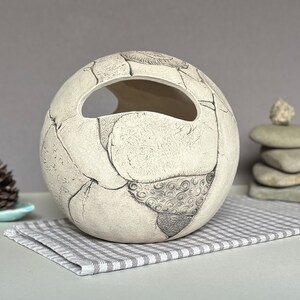 Large Ceramic Ball Planter, Natural Clay Planter Pot, Outdoor Round ...