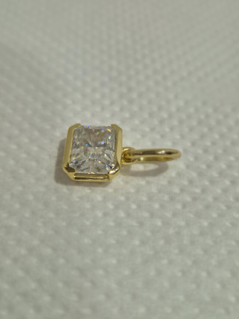 2 CT Emerald Moissanite Pendant, East West Emerald Pendant Necklace ...