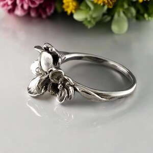 Sterling Silver Forget-me-not Flower Ring: Oxidized Floral Design - Etsy