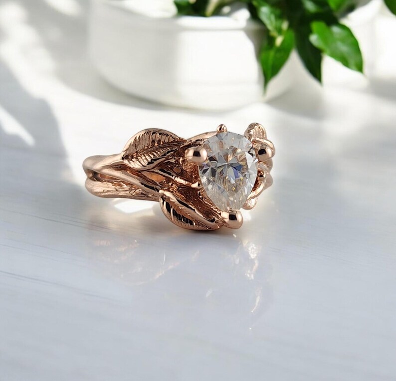 Pear-shaped Moissanite Twig Engagement Ring | Solid Gold Wedding Set ...