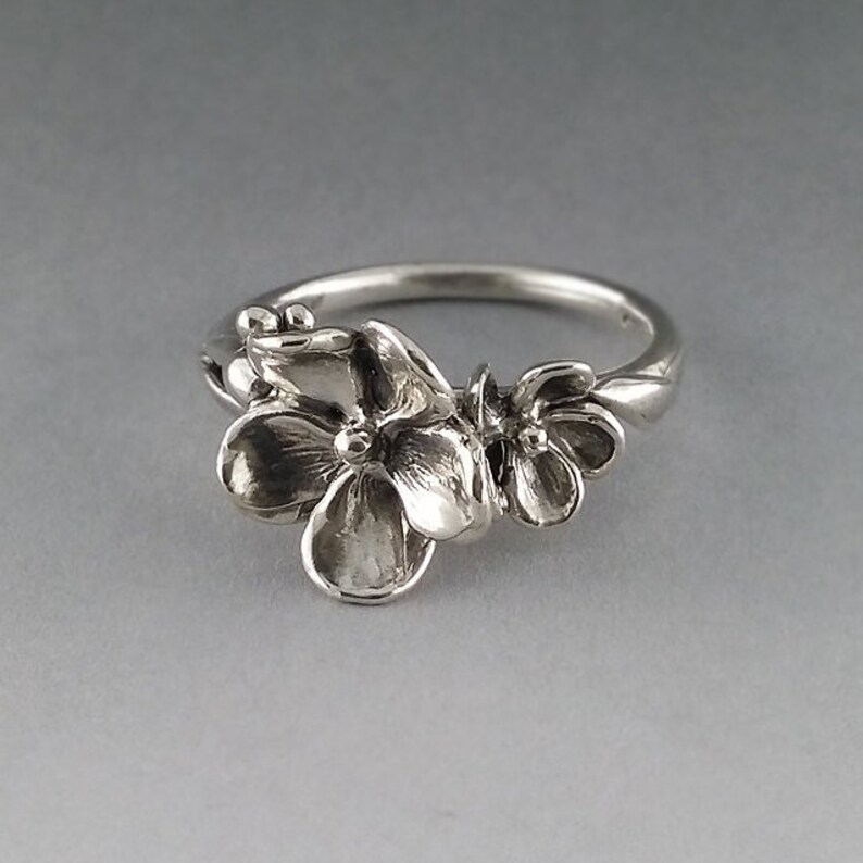 Sterling Silver Flower Ring Just a Pretty Silver Ring Floral - Etsy
