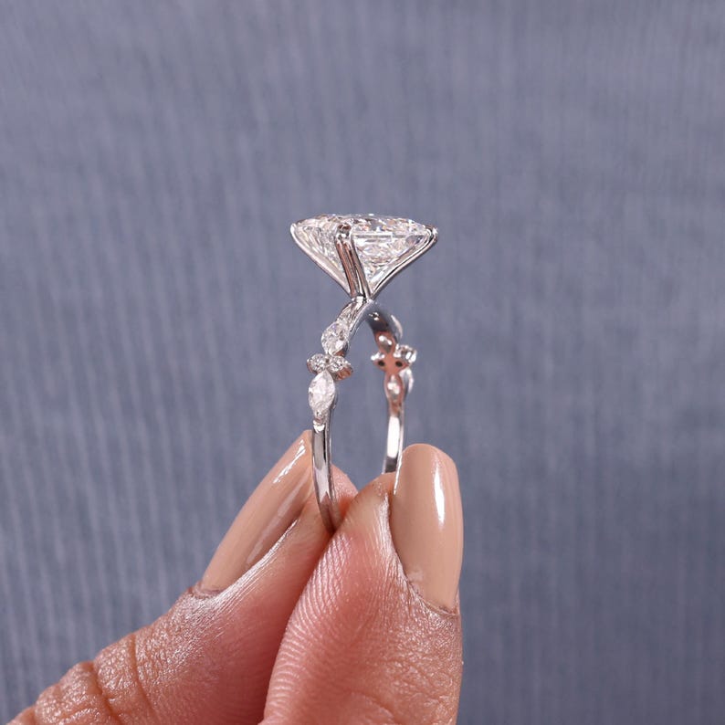 Kite Set Princess Cut Lab Grown Diamond Engagement Ring: 14K Gold Side ...