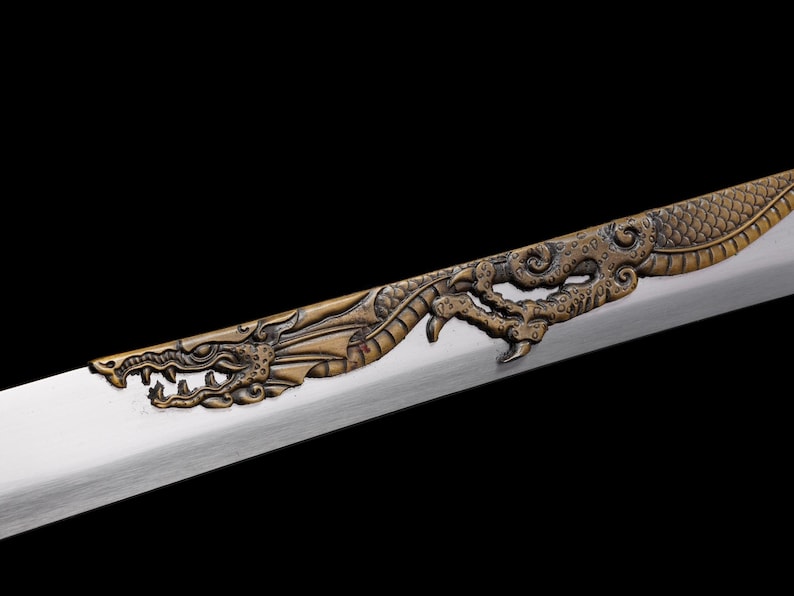 Dragon Damascus Steel Sword – Handcrafted Full Tang Katana With ...