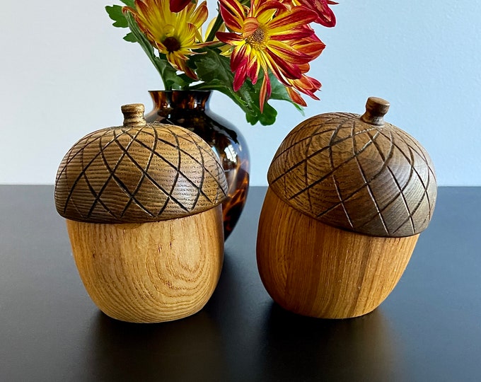 2 Carved, Lidded, Acorn Shaped, Wood Boxes, Thanksgiving Autumn or Fall ...