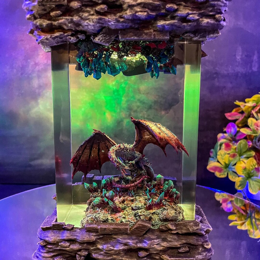 Dragon Gem Game Character Epoxy Resin Lamp, Resin Art, Custom Epoxy ...