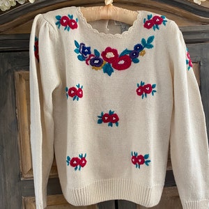 Vintage Embroidered White Sweater With Pearls, Flowers & Puffed ...