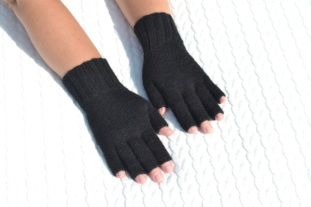 Black Finger Tipless Gloves, Hand Knitted Gloves From Alpaca, Polyamide ...