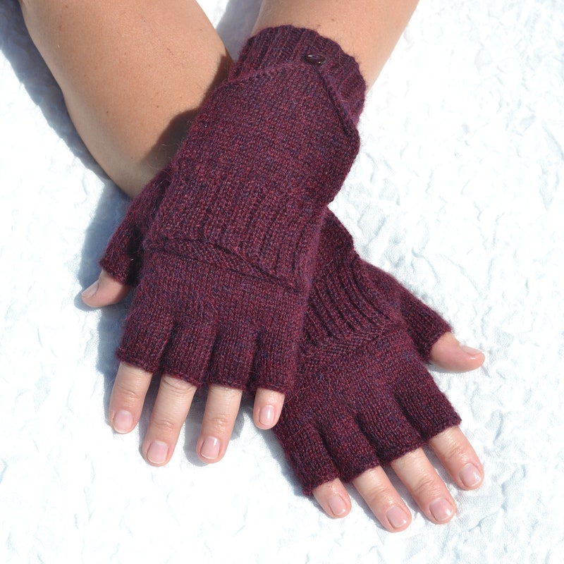 Red Mittens - Etsy
