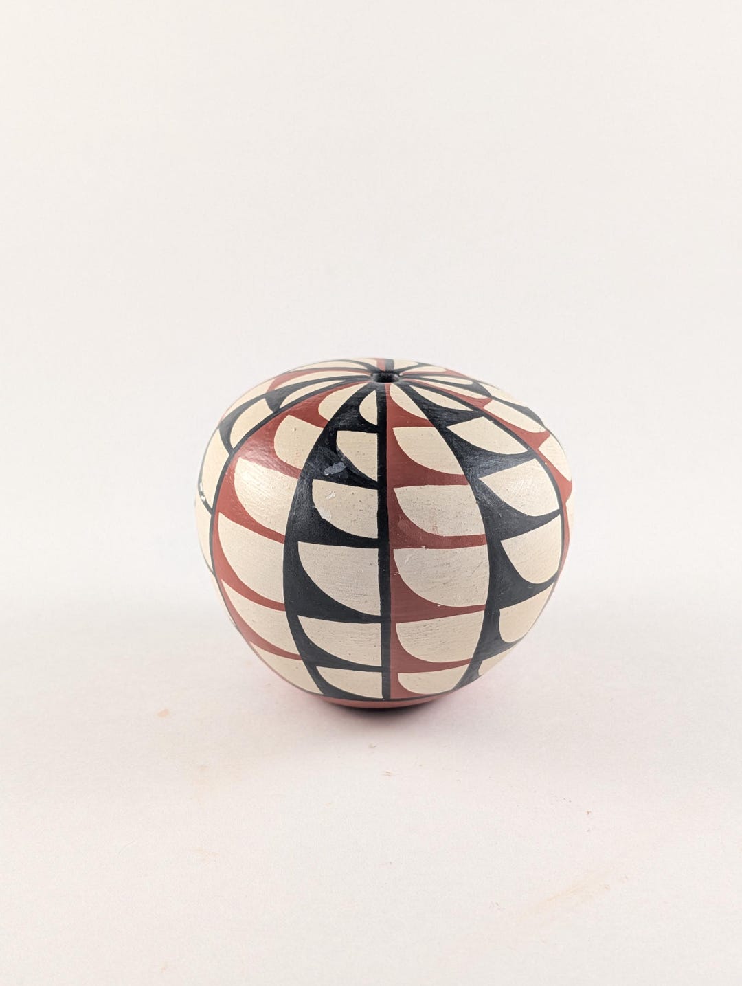 Hand Painted Acoma Pueblo Style Seed Pot | Native American Pottery ...