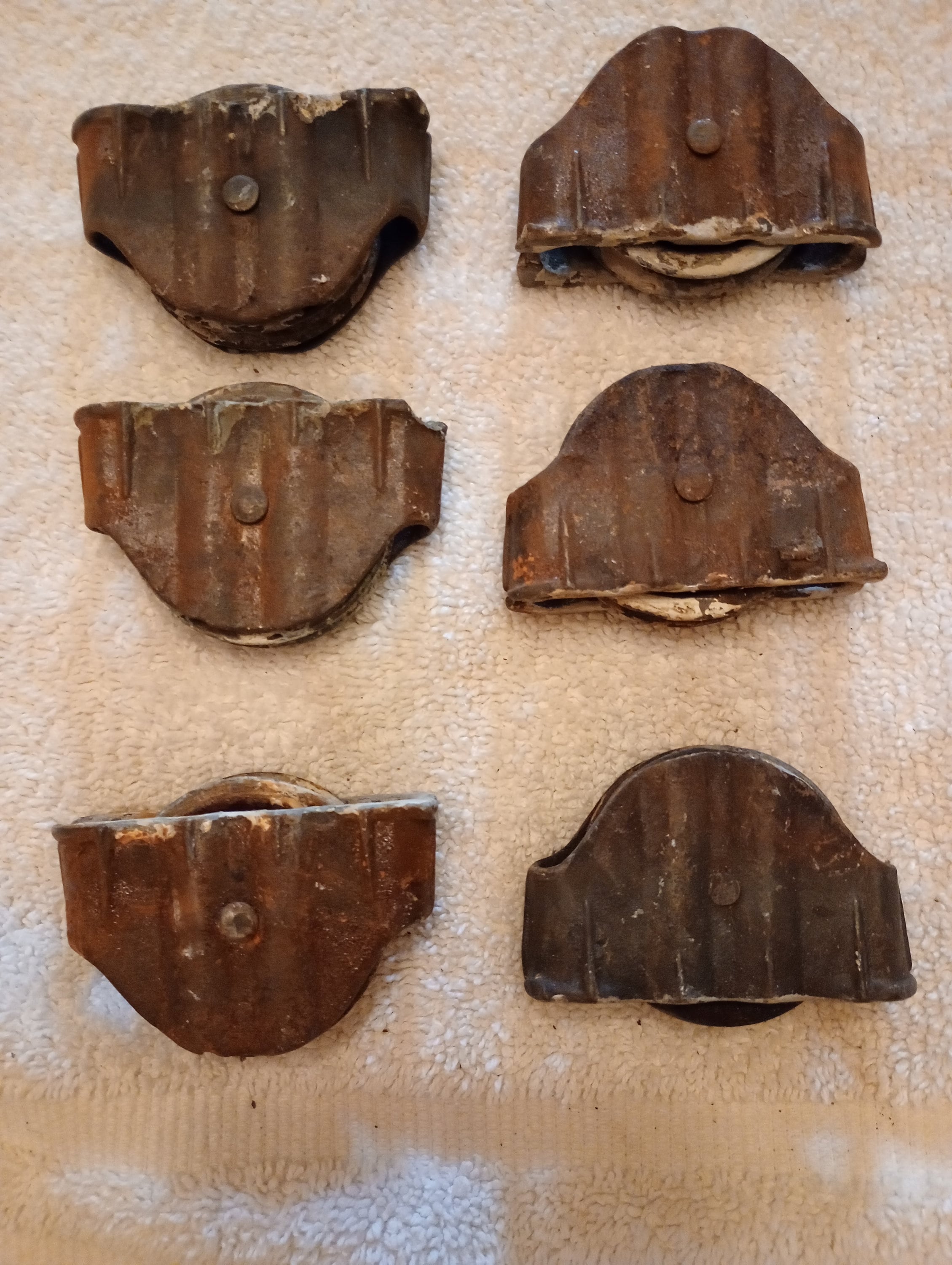 6 Antique Cast Iron Window Weight Pulleys. All Work. 2 Have Chips but ...