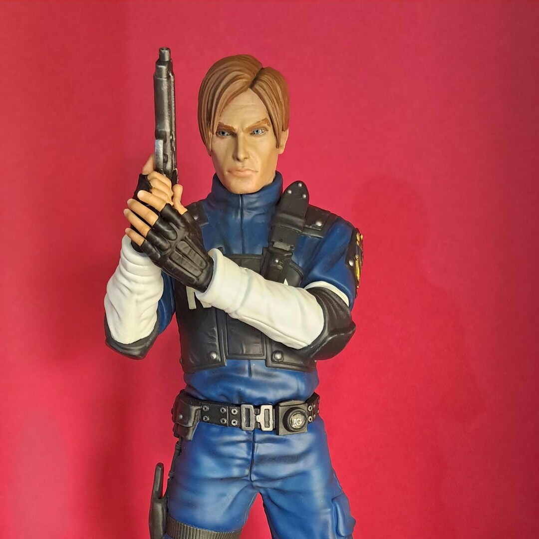Leon S. Kennedy Figure From Resident Evil, Hand-painted | Realistic ...