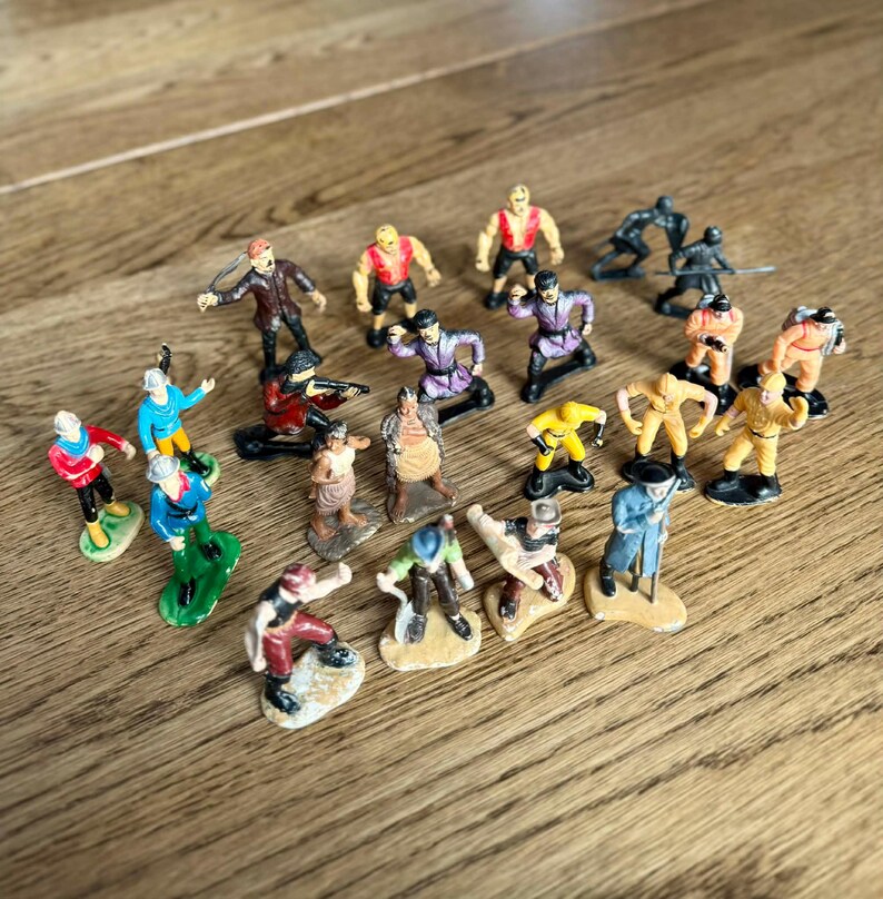 Lot of 22 Vintage Mini Toy Figures – Assorted Resin-style Reduced Scale ...