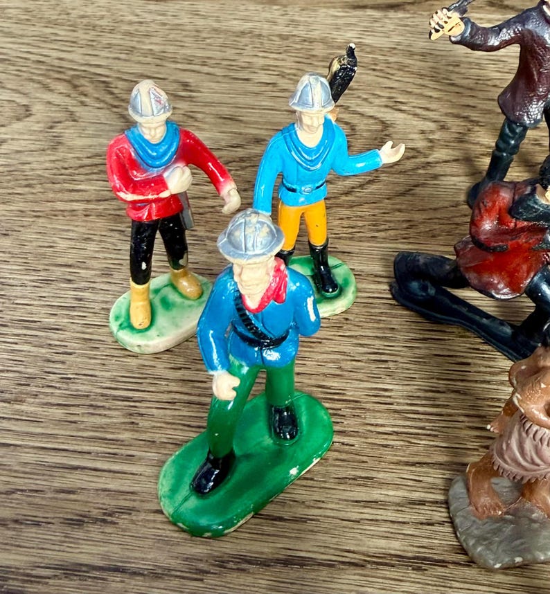 Lot of 22 Vintage Mini Toy Figures – Assorted Resin-style Reduced Scale ...