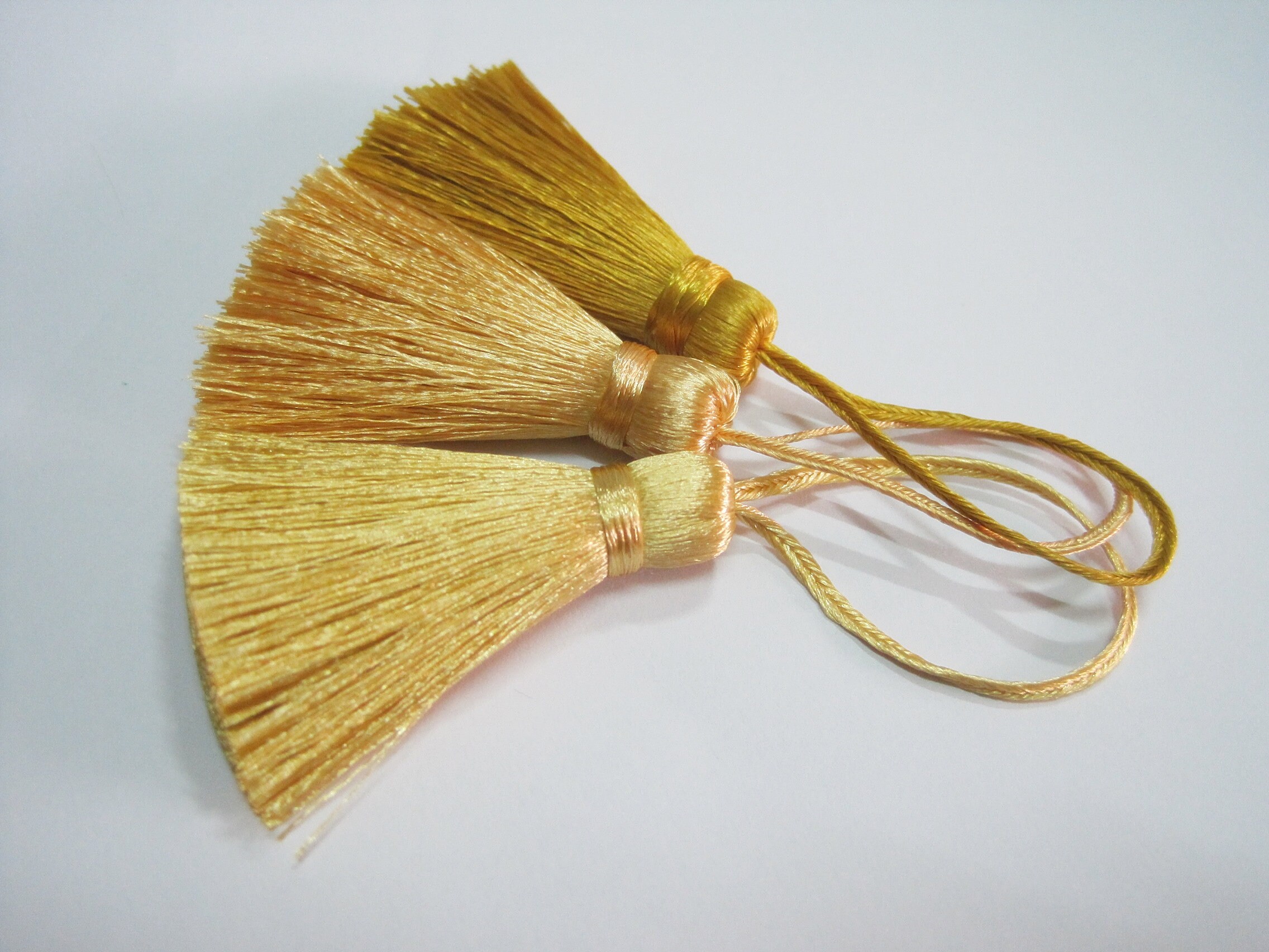 10 Pcs Classic Gold SP23 Short Tassel Wholesale Tassels Silk - Etsy