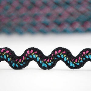 5 Yards Black Embroidered Rick Rack, Embroidered Vine Rick Rack ...