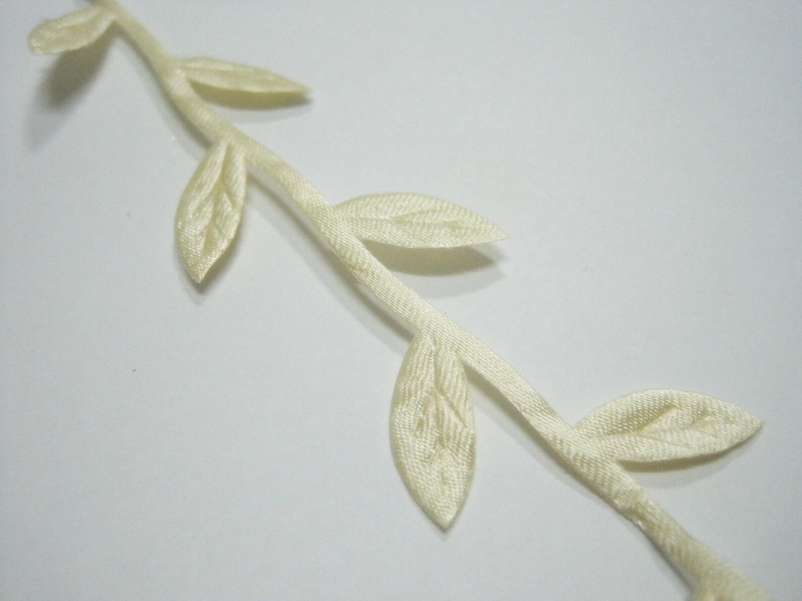 5 Yards 1" Leaf Trim, Cream Leaf Trim, Leaf Ribbon Trim, Leaf Garland ...