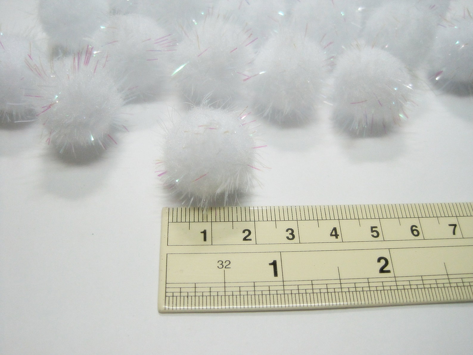 20 Pcs 3/4 Pom Pom White Pom Poms Wholesale Pom Poms - Etsy