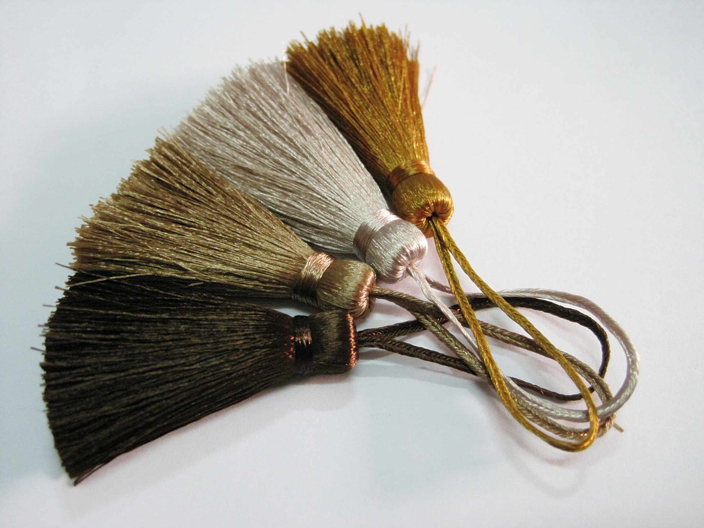 10 Pcs Beige SP62 Short Tassel Wholesale Tassels Silk - Etsy