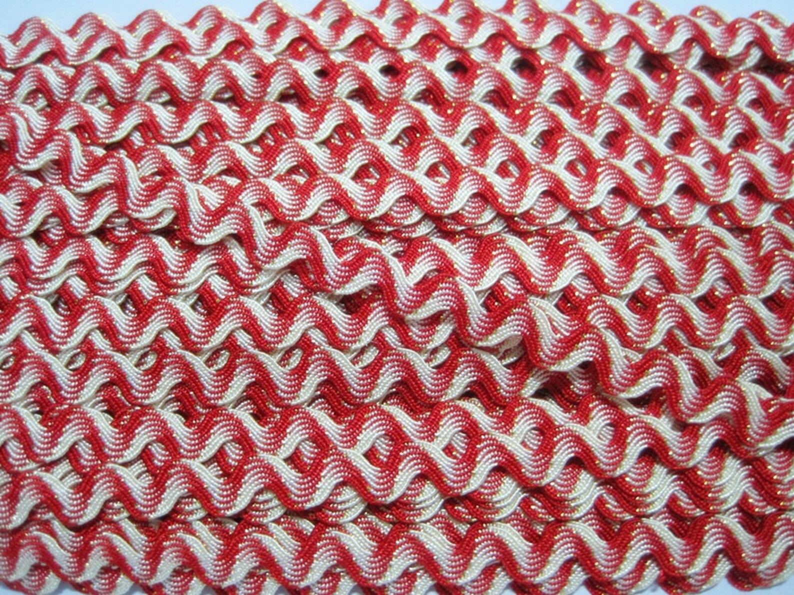 5 Yards Red Baby Rick Rack Trim With Gold Glitter Wholesale | Etsy