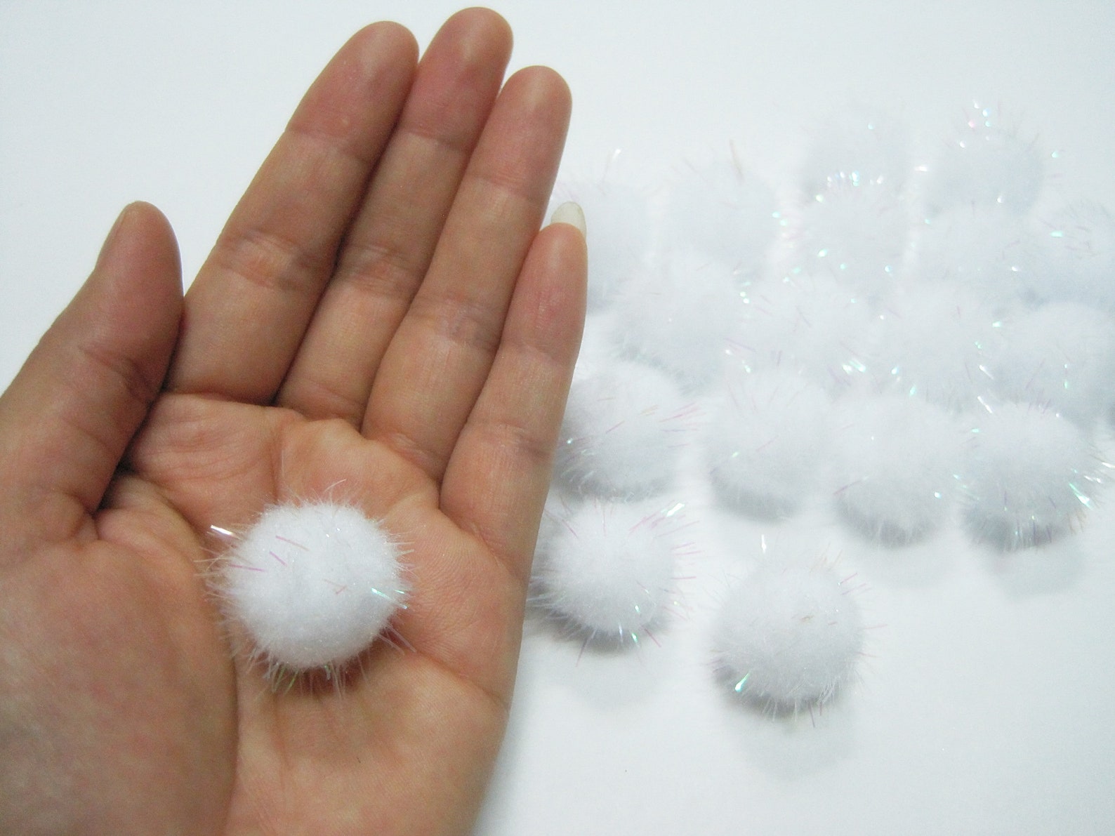 20 Pcs 3/4 Pom Pom White Pom Poms Wholesale Pom Poms - Etsy